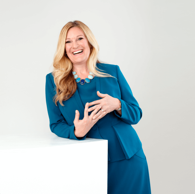 DotCom Magazine features Kari Warberg Block – Earthkind